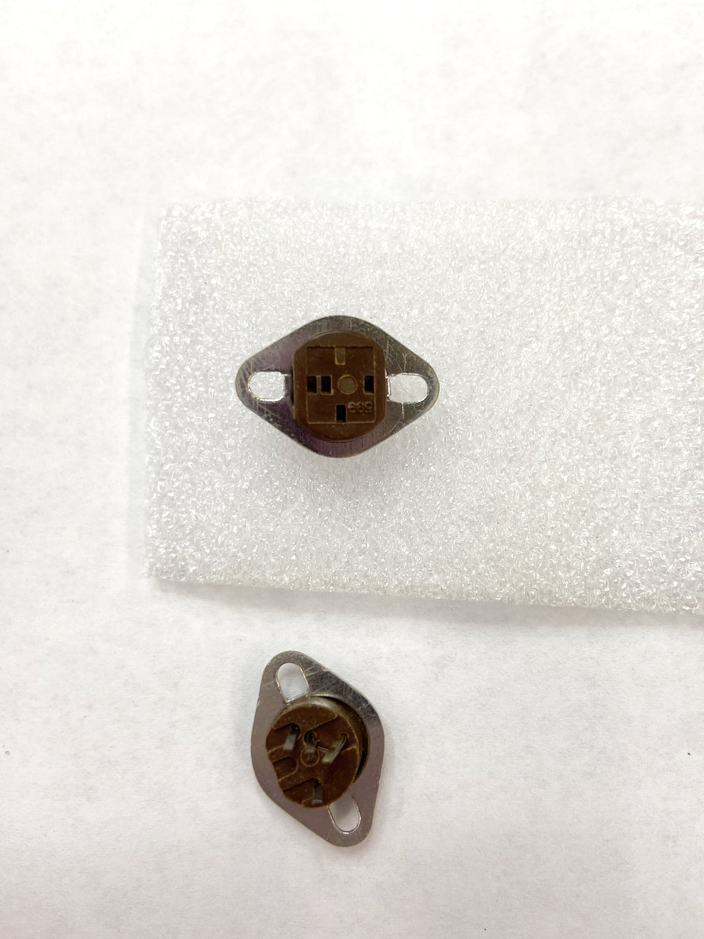 ECG203 Saddle Mount Low Power Transistor Socket for TO-18, TO-92 & TO ...