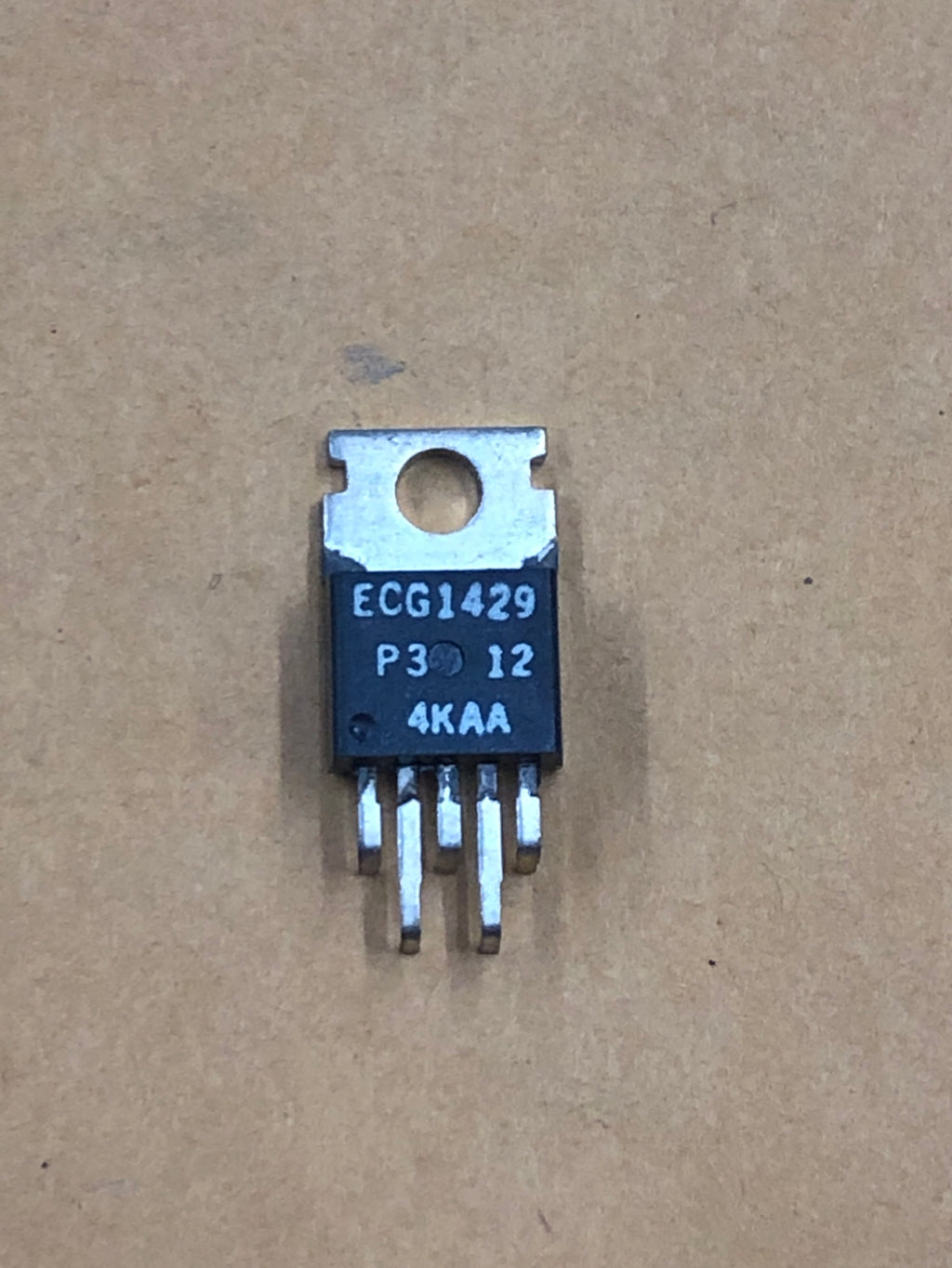 ECG1429 IC VERT OUTPUT – MarVac Electronics