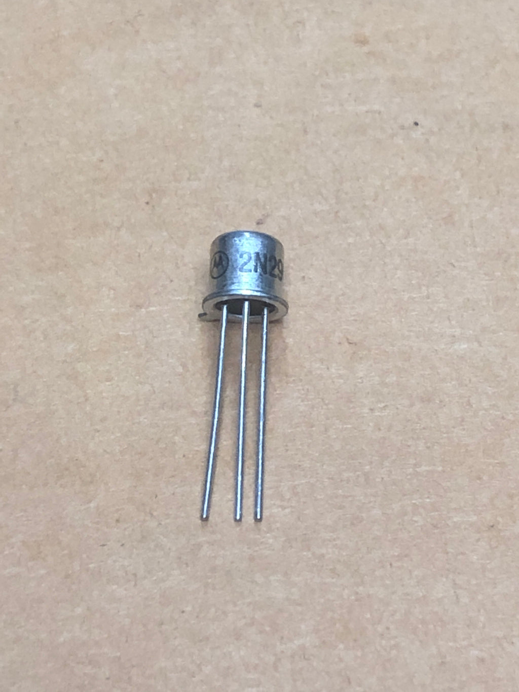 Silicon complementary transistor 2N2906 (159M) – MarVac Electronics