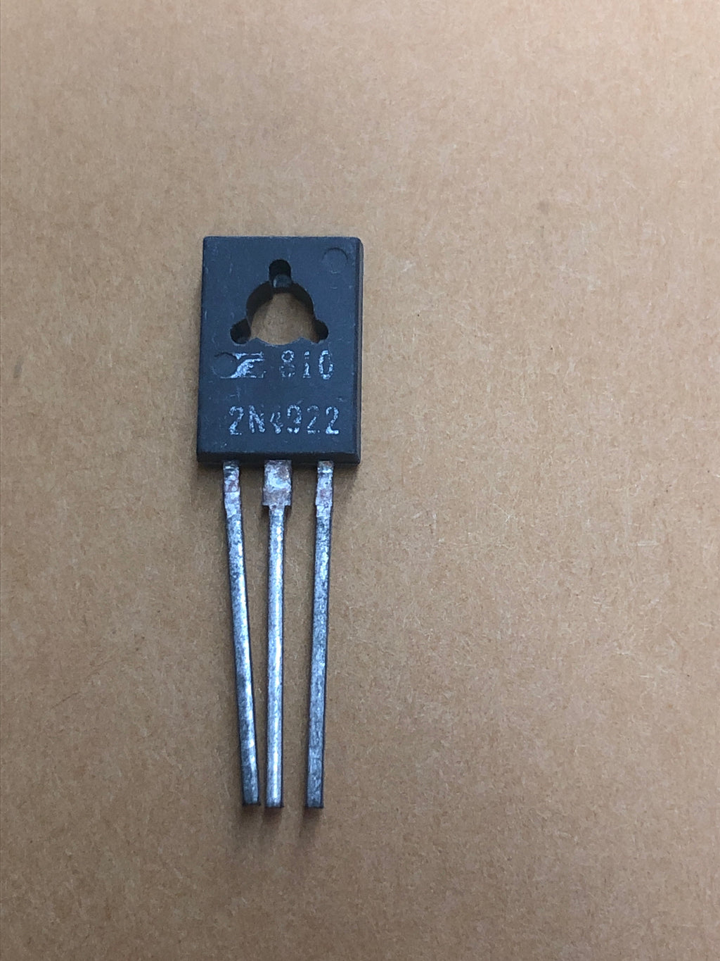 Silicon complementary transistor 2N4922 (184) – MarVac Electronics