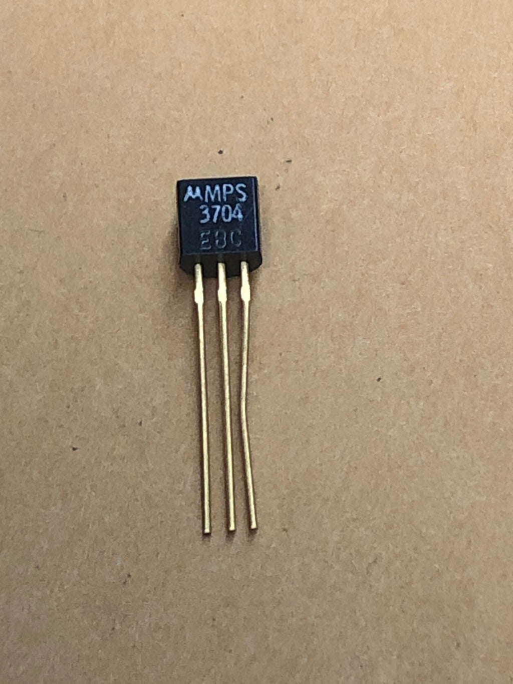 Silicon NPN transistor audio MPS3704 (123AP) – MarVac Electronics